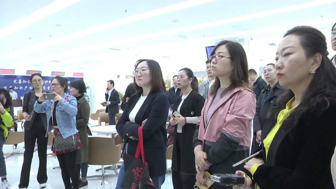 商标注册“便利店”:经济发展“加速器”