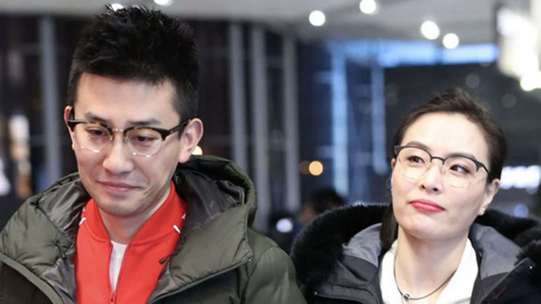 吴敏霞 张效诚携手献唱东方卫视春晚