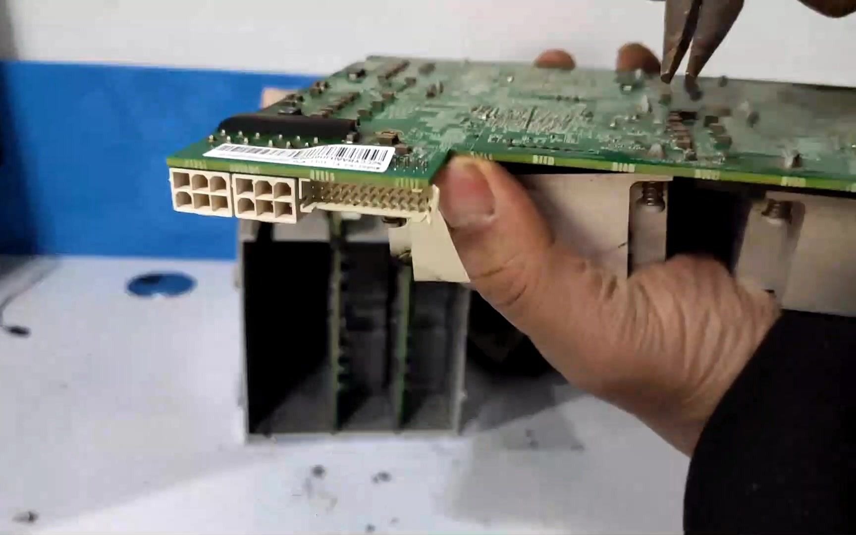 AISC专业矿机业余显卡GPU打败的矿机蚂蚁B3还没到货(期货)就被...