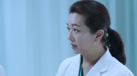 急诊科医生:患者身上长疮,年轻医生伸手要碰,老医生:艾滋病