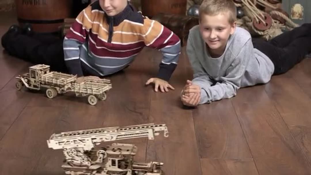 UGEARS乌克兰齿轮积木拼装密码箱模型机械传动木质5-14岁儿童玩具