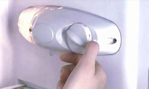 冰箱温度怎么调?好多人把挡位搞错了,教你正确方法,不会再调错
