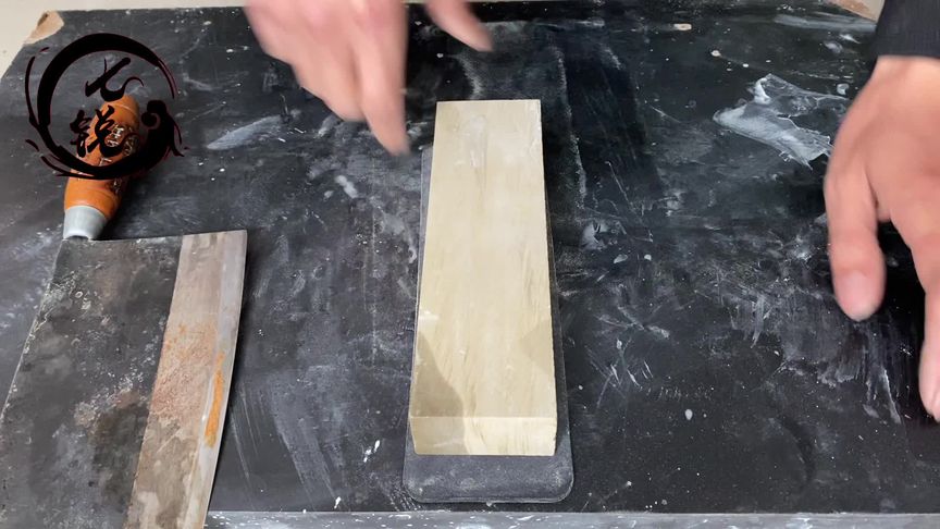 磨刀石不是传家宝 家家户户少不了 使用方法 磨刀技巧 黄岩石