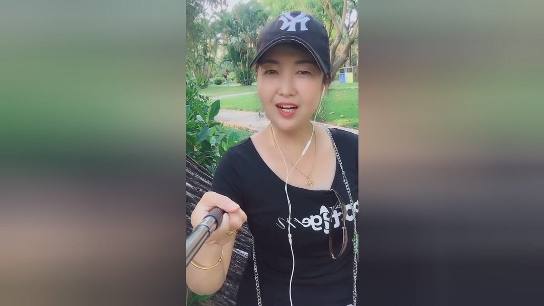 #舍不得的你的人是我,离不开你的人是我,牵挂你的人是我,是我,还是我