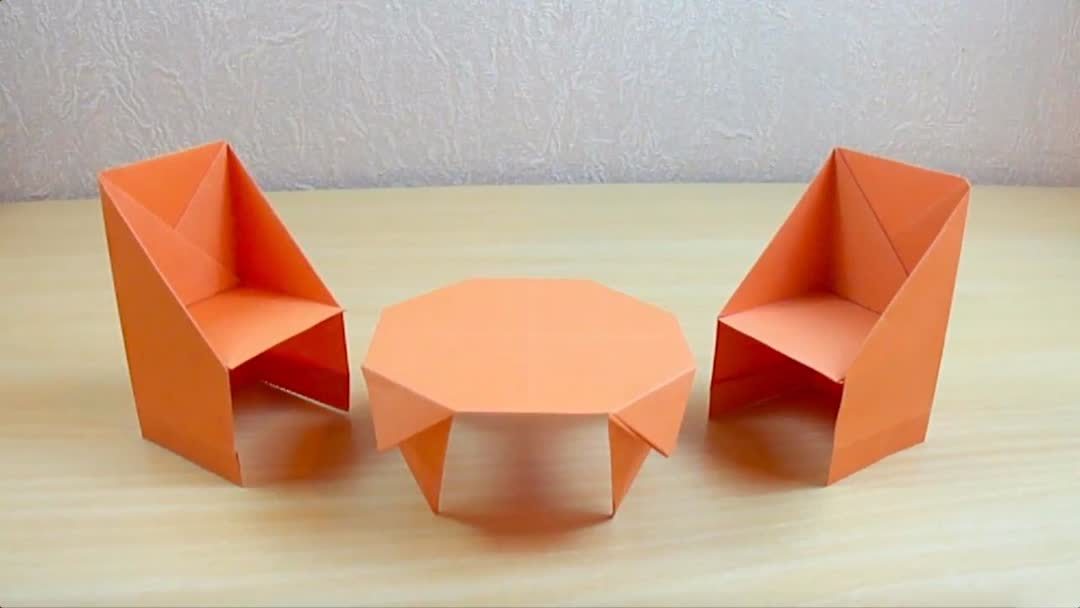 简易教程:如何用纸给芭比娃娃折一套桌椅