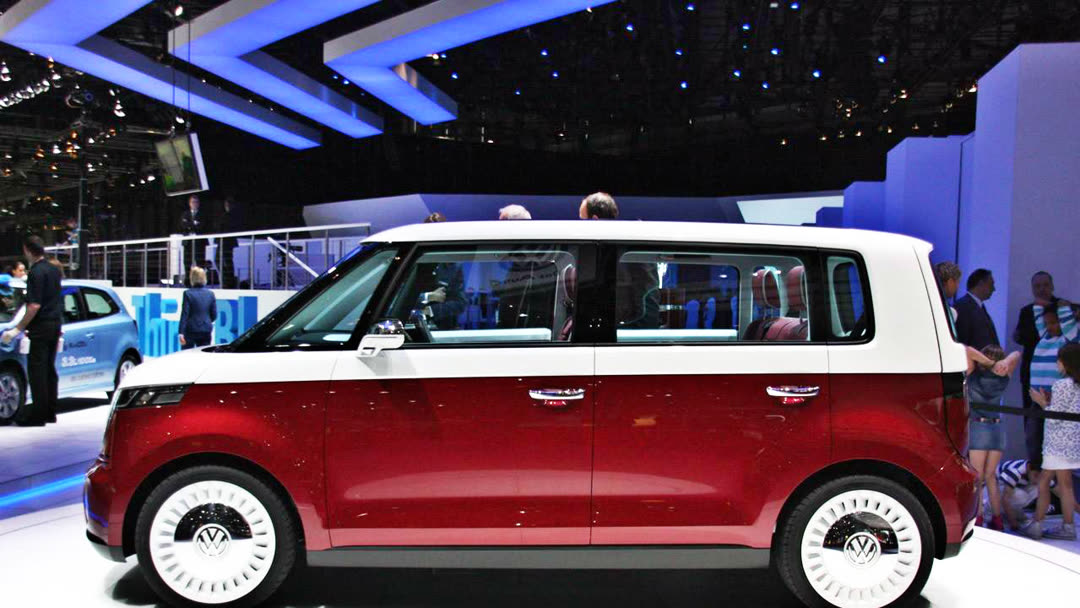大众这次火了!售价仅13万起,6座MPV,空间堪比双人床!