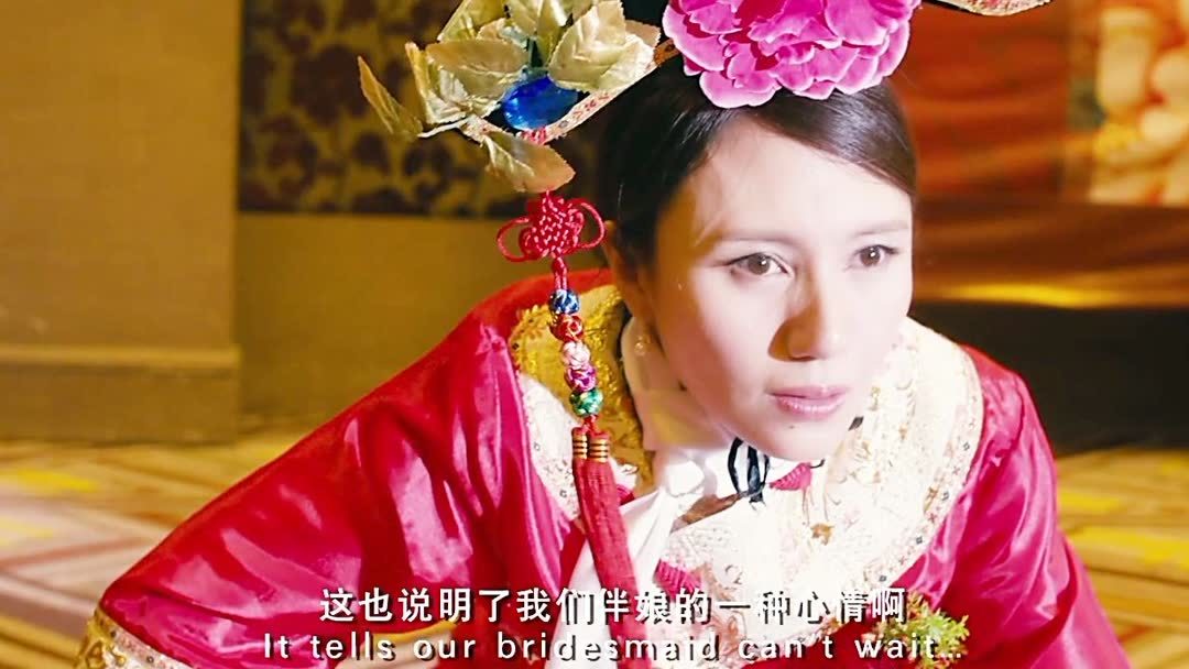 女汉子的生活就是不一样!门锁坏了打不开门,竟直接用脚踹开!