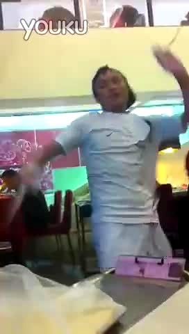 海底捞甩面弟弟