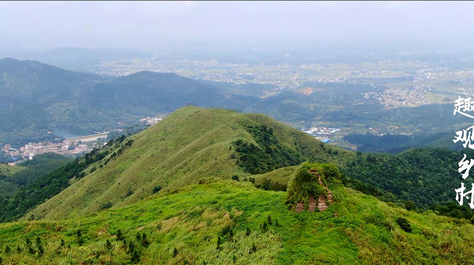 航拍修建在岭南大山顶端的古塔,究竟是有何用处至今无法解释