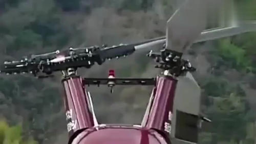 牛人发明:美国飞机螺旋桨为什么碰不到一块?慢镜头看一下不就知道了!