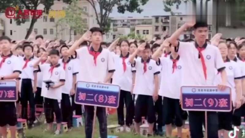 最好的开学第一课!全国各地校园升国旗奏国歌