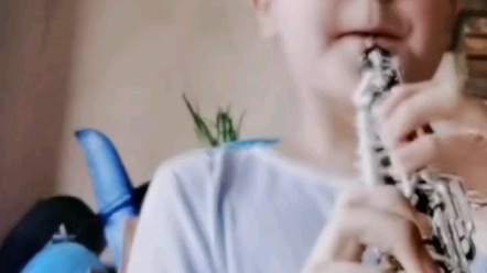 双簧管之声俱乐部疫情期间学生不断,这是二年级学员刘岳铭在练习《...