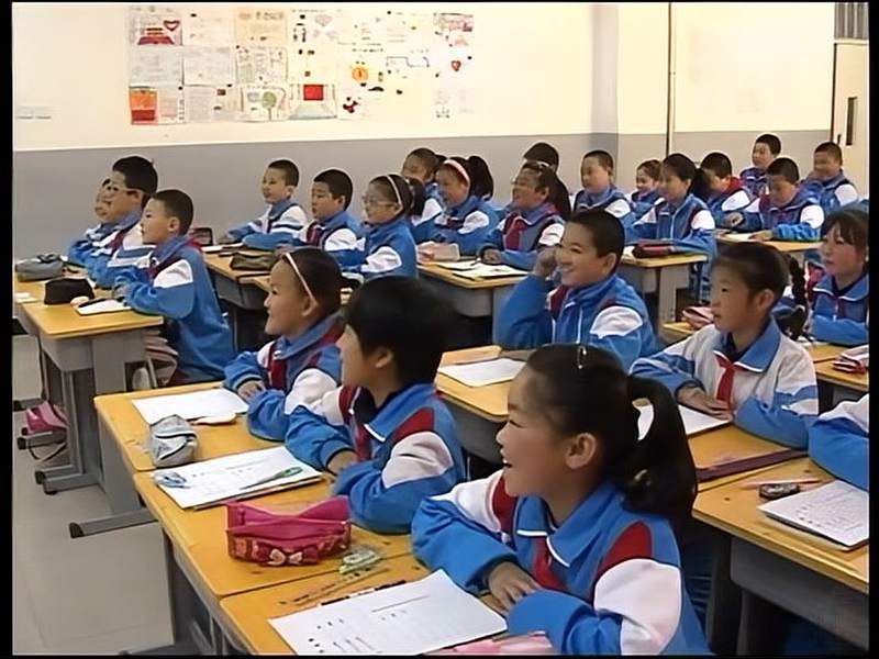人教版小学四年级数学上册_《商的变化规律及应用》河北省-张老