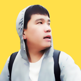 阿宁背两个包 