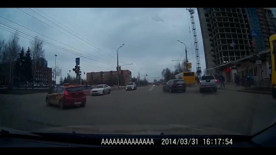 2014年4月第一周车祸视频汇编