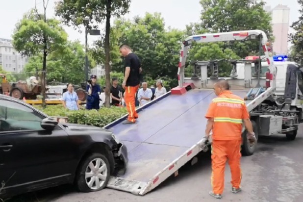 打通生命通道 综合执法进小区 就是这么“刚”!