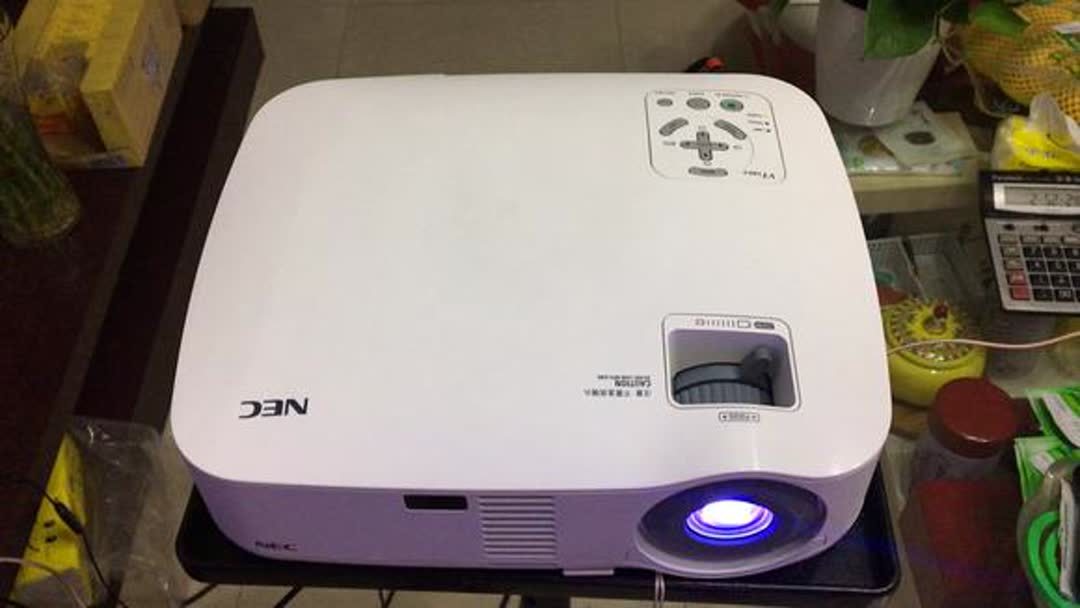 极品画质日本NEC VT580+投影仪投影机