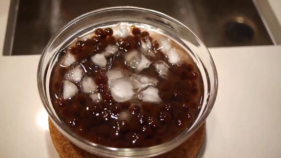 珍珠奶茶的“珍珠”怎么制作?奶茶妹妹偷偷教你,很简单!