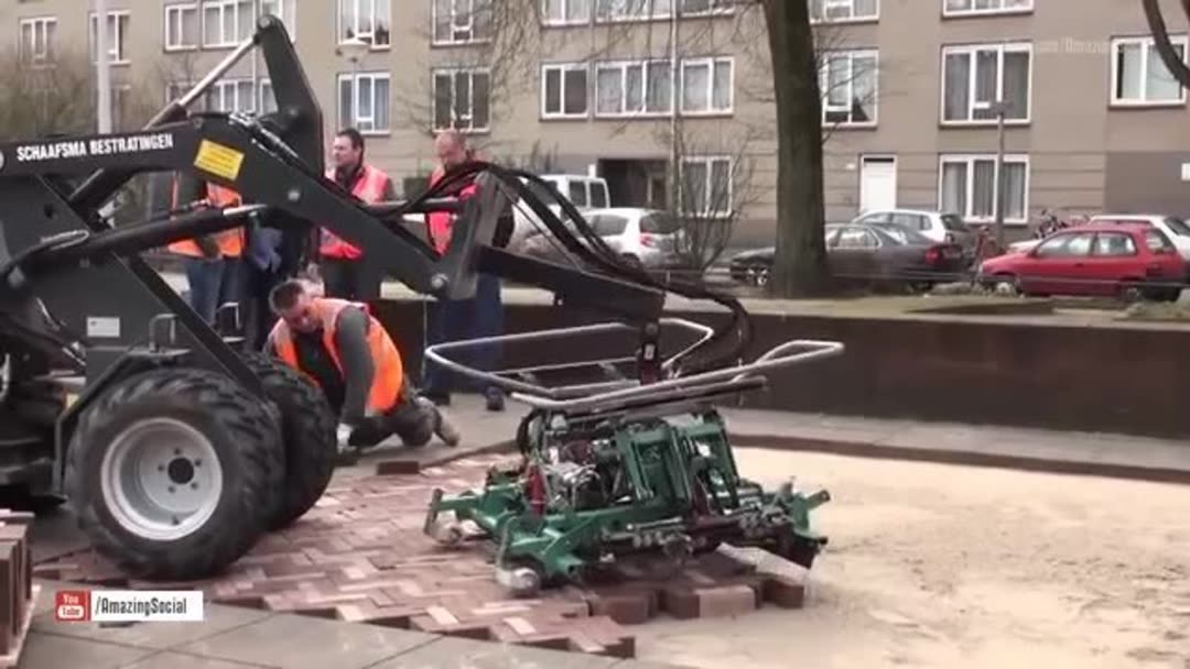 世界上最先进的施工机械设备 先进的道路工程技术