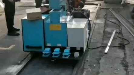 天津光伏厂家,自动焊头机,光伏设备