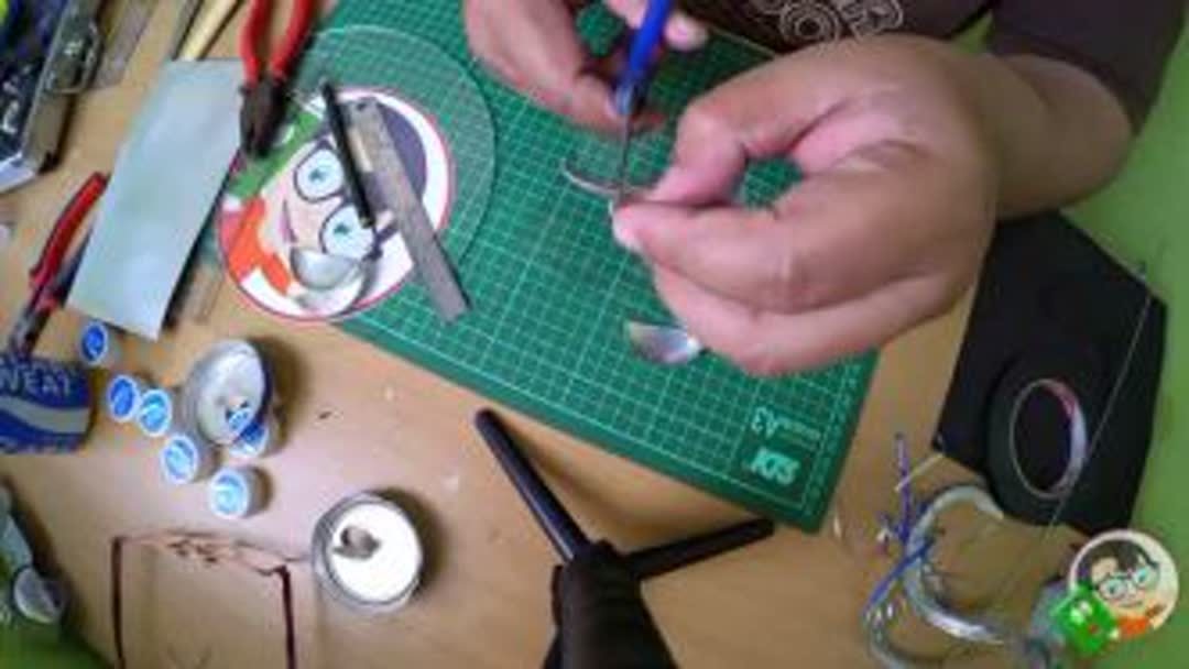 技术宅手工帝创意DIY:如何制作可爱的电动车