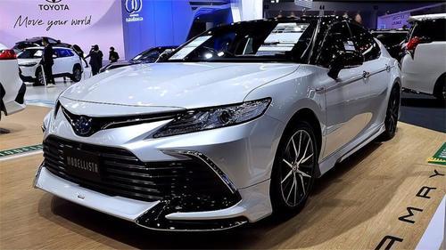 就在刚刚!3款丰田全新车型闪亮登场!丰田皇冠也来了,15万起