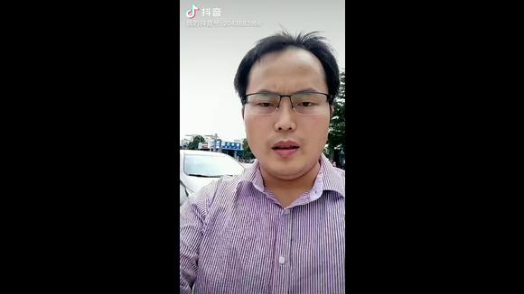 14年神车卡罗拉。