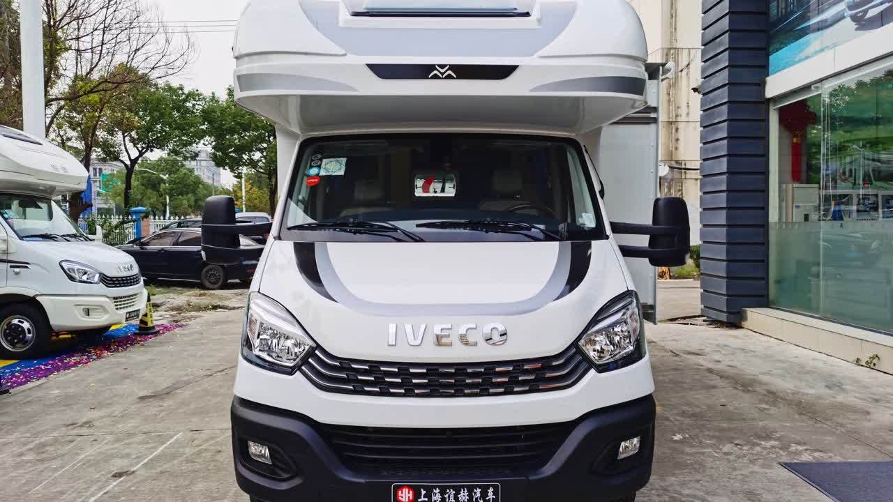 依维柯C型无拓展高配房车只要不到40W?云游无拓展房车