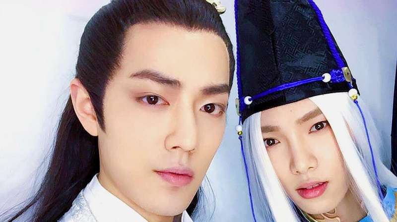 屋漏偏遭连夜雨:肖战涉嫌侵权迪士尼卡通形象,或面临巨额罚款!