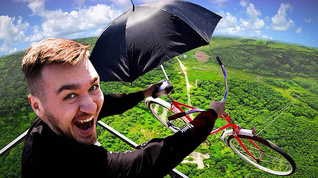 雨伞能保护自行车从17米高安全着地吗?老外亲测,结果大开眼界!