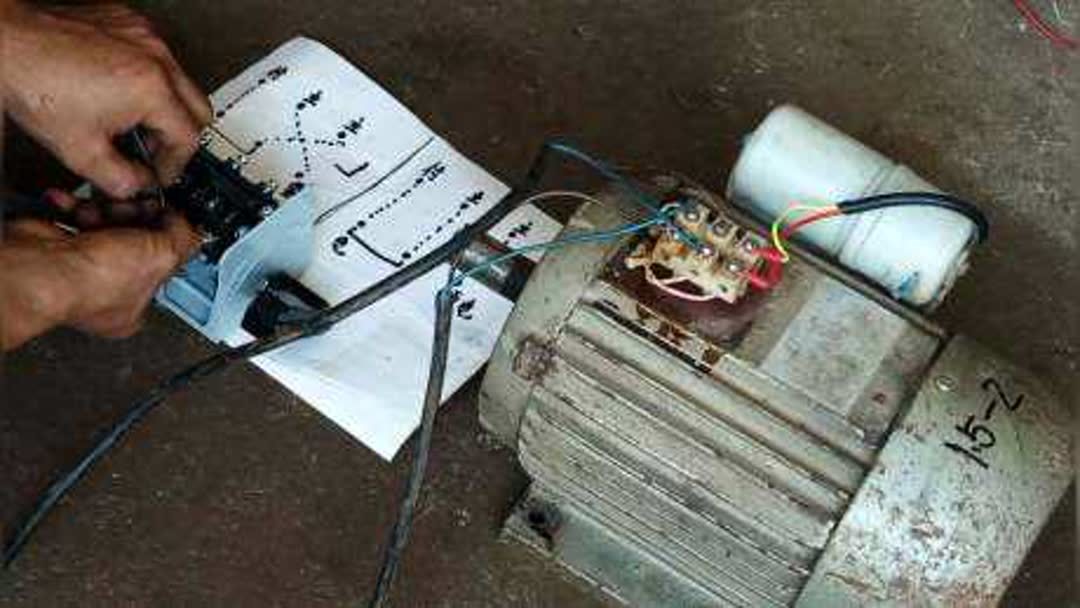 单相电动机接倒顺开关控制正反转,看这个图接线,自己也能接