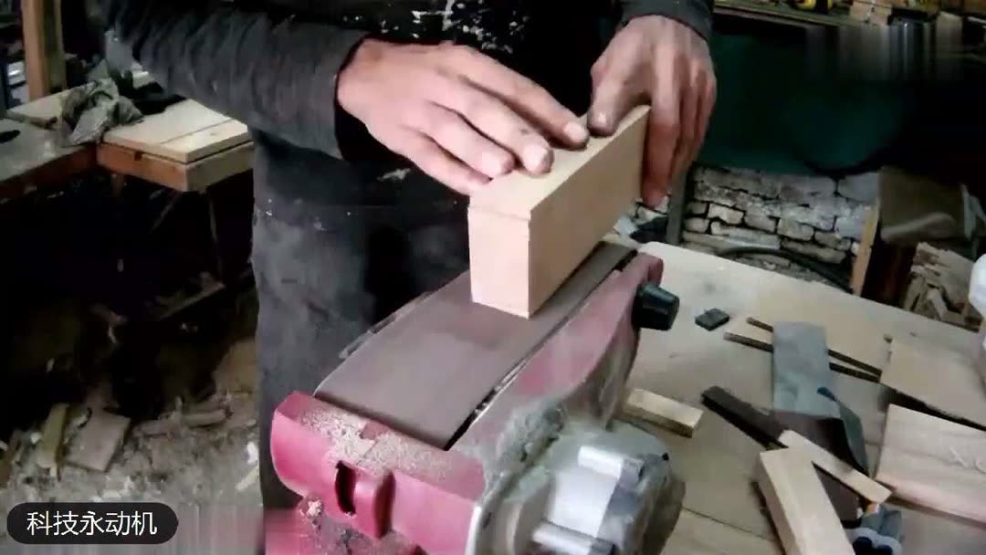 如何制作一把传统的木工刨子?还真是精细活