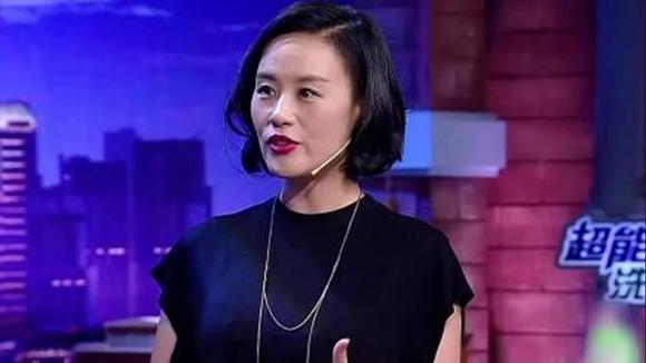 邬君梅讲述老公合集,老公给的惊喜让她吃不消,对待感情软硬兼施