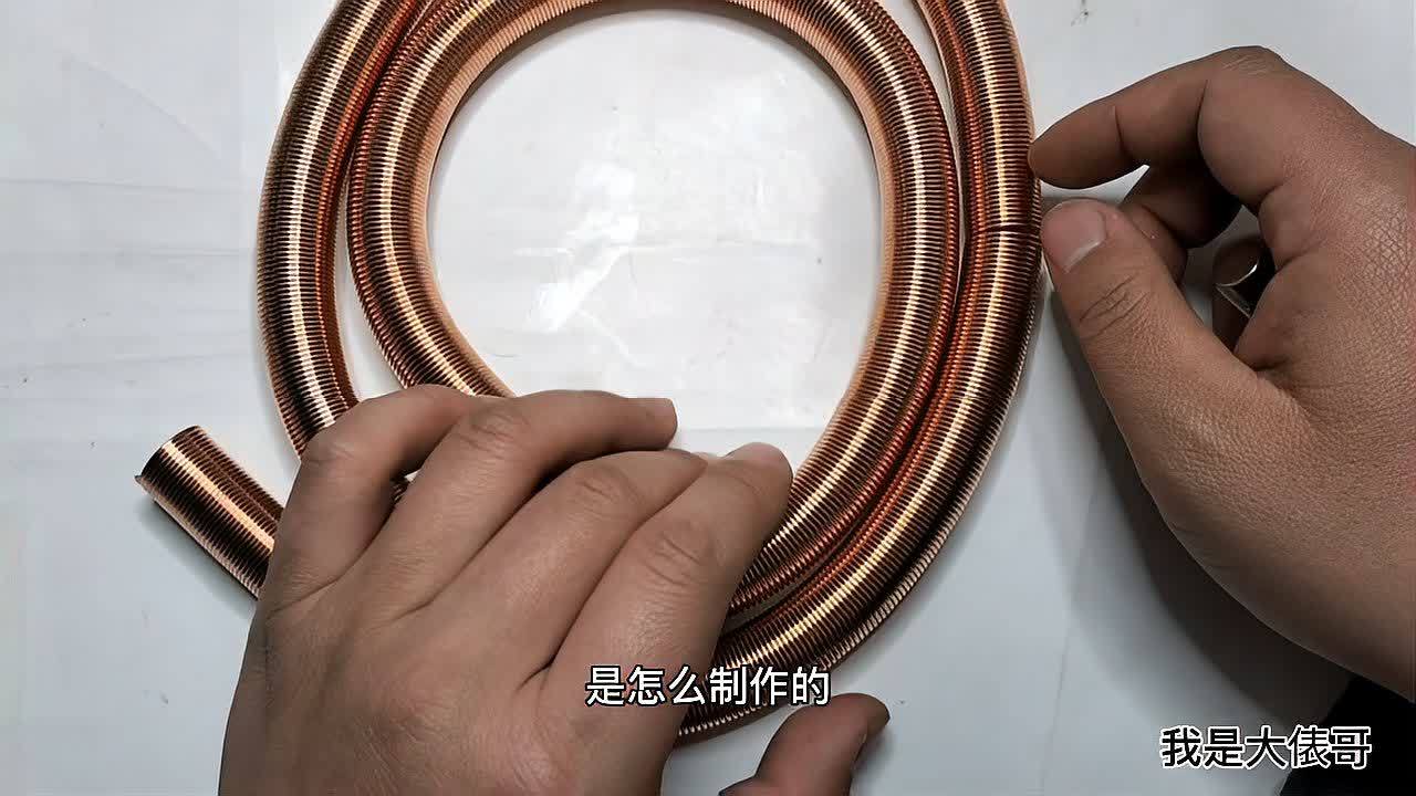 电磁小火车怎么制作?材料超级简单,电子爱好者不要...