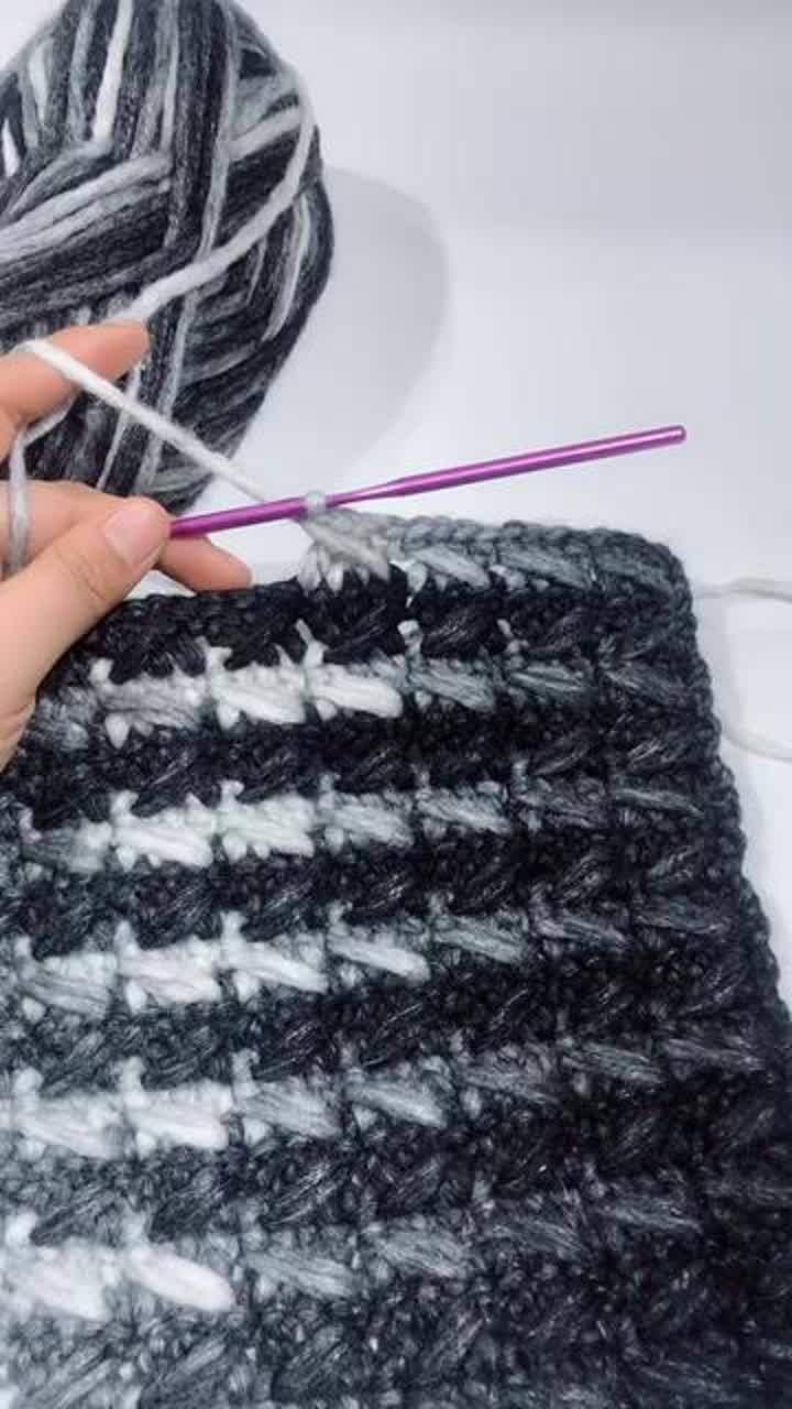 接下来出这款钩针围巾教程喽超简单