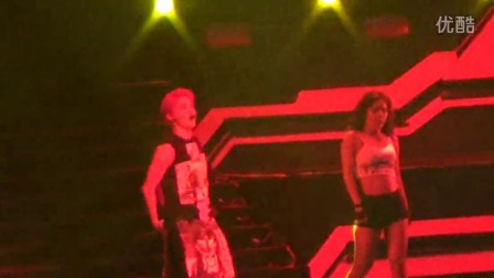 JS Turn it up Incredible