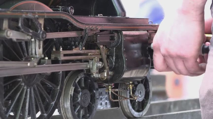 仿真火车模型,做工细致入微,一丝不苟!