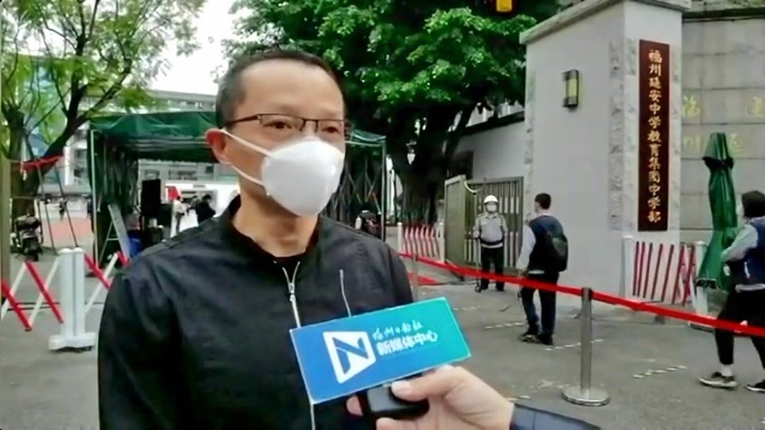 福州延安中学教育集团分管初三的吴晓东校长助理接受采访