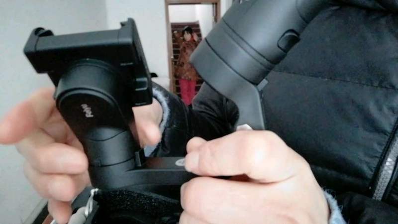 小试一下稳定器,真的不错,以后出去拍视频再也不担心抖了