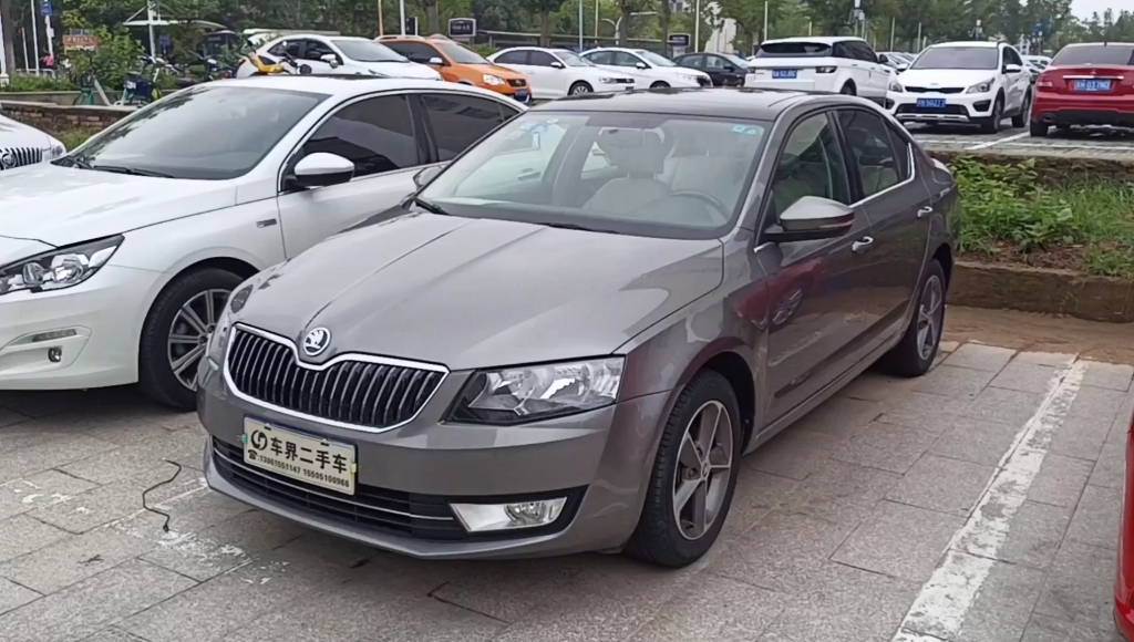 2016年上牌斯柯达明锐1.6自动挡带天窗