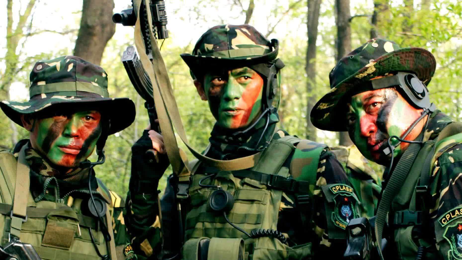 为什么特种兵平时不戴头盔?这和电视里演的完全不一样呀