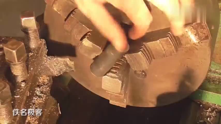 牛人发明这个拧螺丝神器,用过的人都说好,堪称天才发明