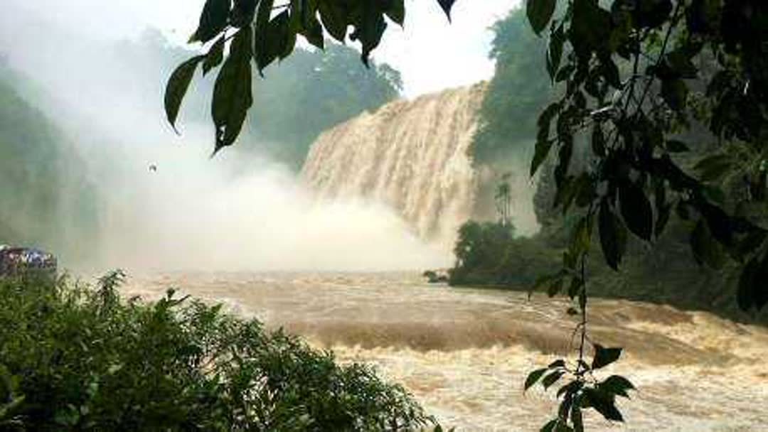 横穿贵州,网上订票,进黄果树景区,却感觉我看到一个假的黄果树