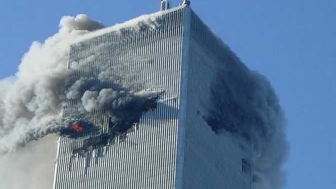 回顾"911事件",美国双子塔遭恐怖分子袭击,是咎由自取吗?