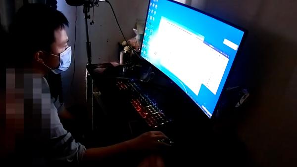 广西一男子网上自学成“黑客”,非法入侵几十个网站发广告