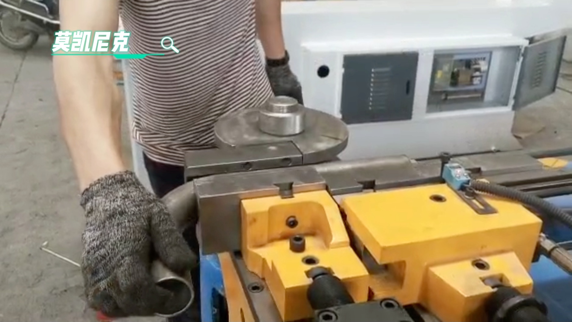 液压半自动弯管机 不锈钢管弯90度视频