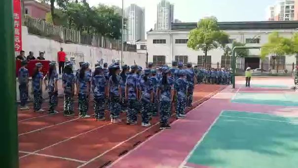 军训队列操汇报表演(二)