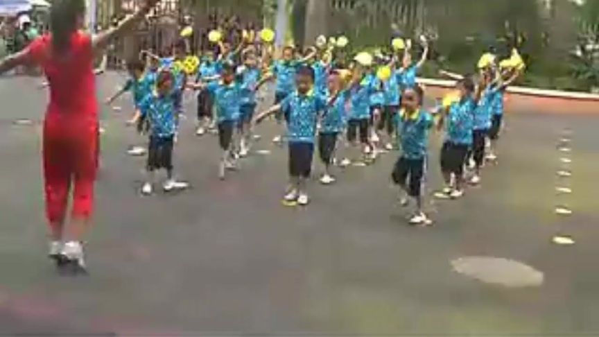 幼儿园大班,器械操表演