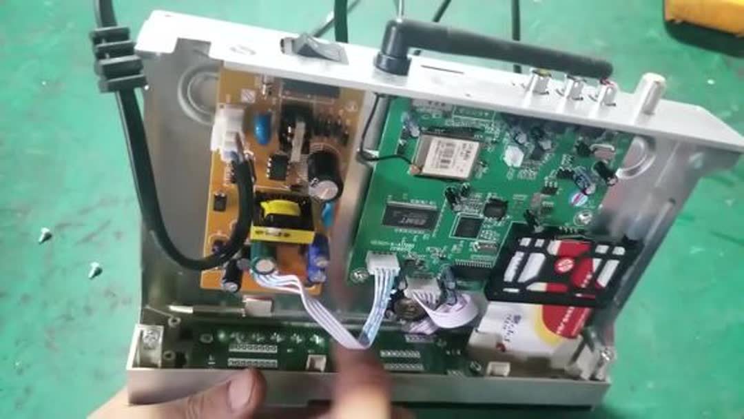 电视机上的机顶盒坏了 你会维修吗