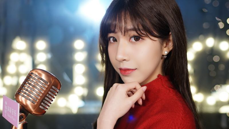 颜值美女翻唱林志炫《没离开过》唱的很好听,唱出别样味道